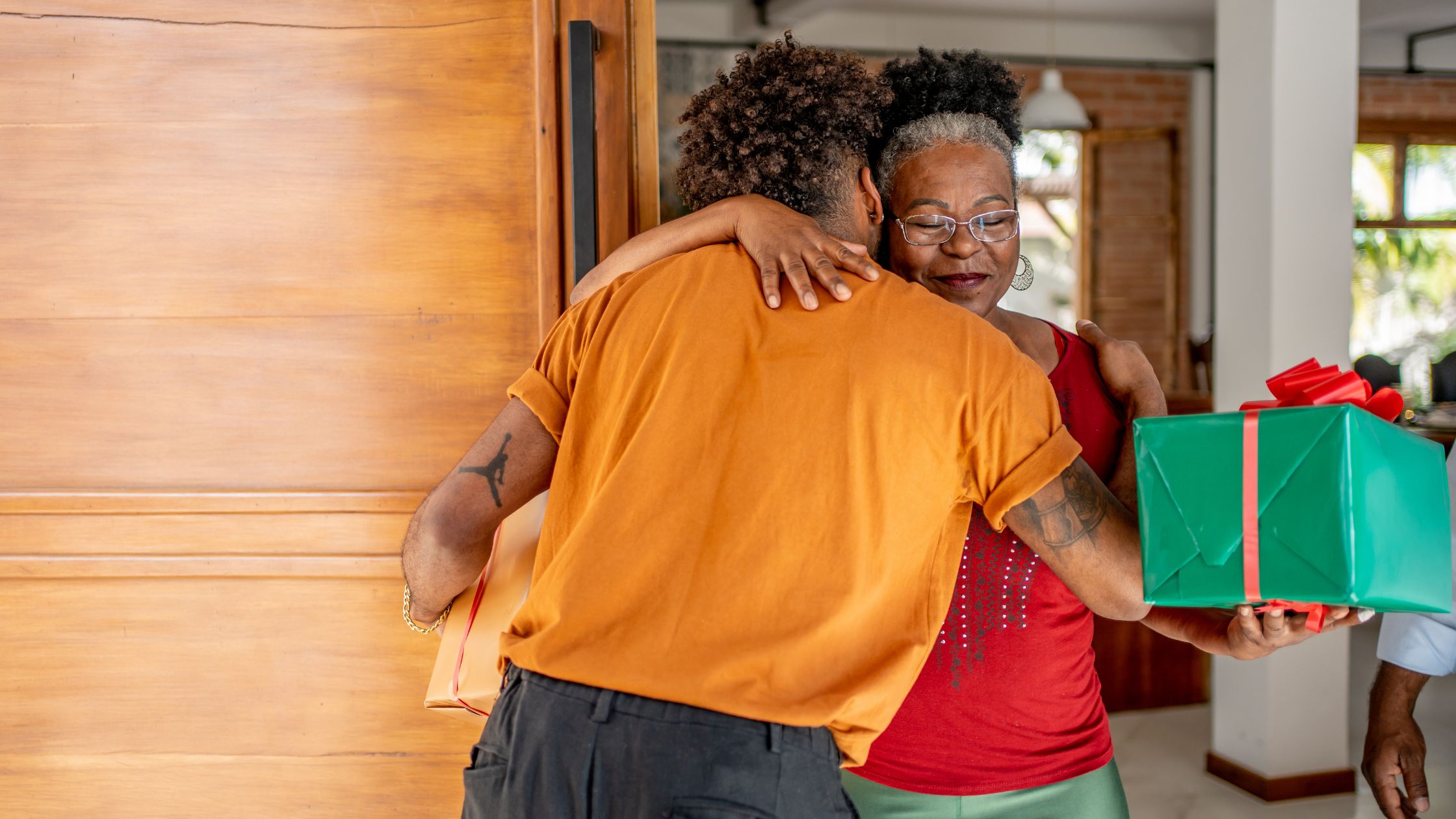 47 Best Creative Christmas Gifts for Retired Parents - JetSet Sidekick